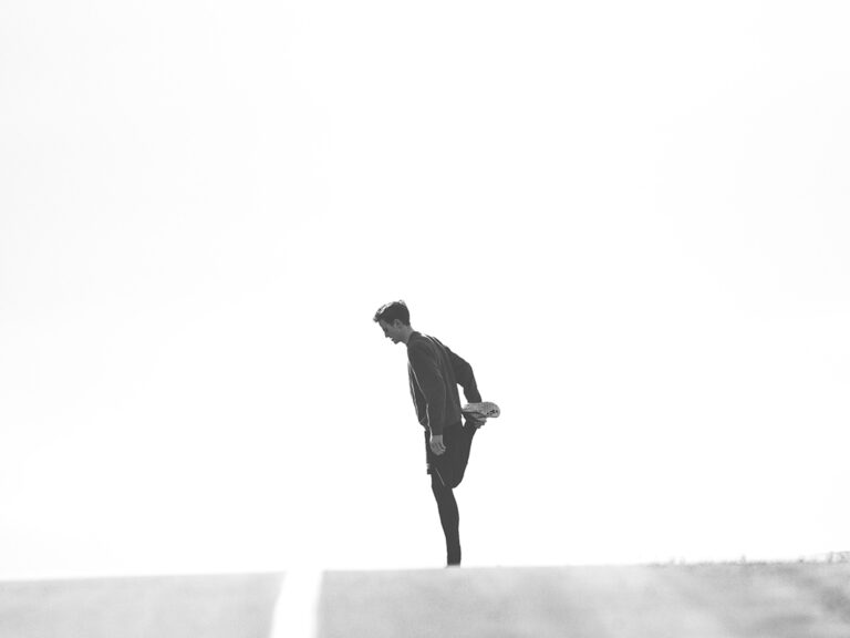 The Top 5 Stretches to Improve Flexibility and Mobility - EvolutionODP